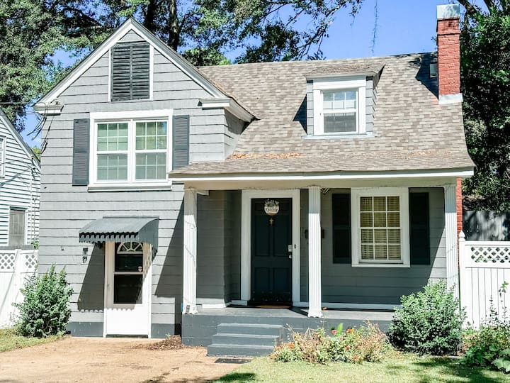 Charming St. Charles Cottage - Montgomery, AL