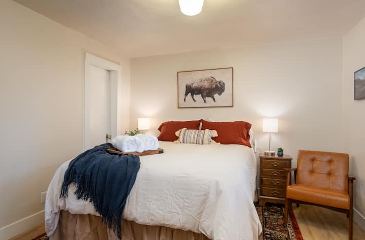 Cozy Downtown Apt, Walk To Campus, Vintage Vibes - Missoula, MT
