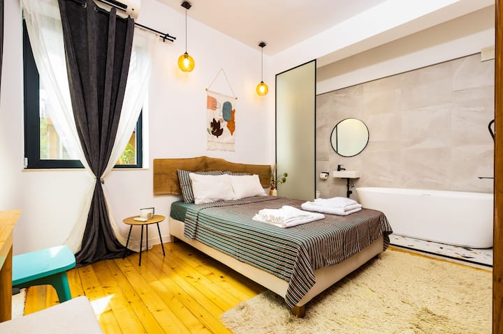 Chic And Charming 2bd Flat In The Heart Of Plovdiv - Plovdiv