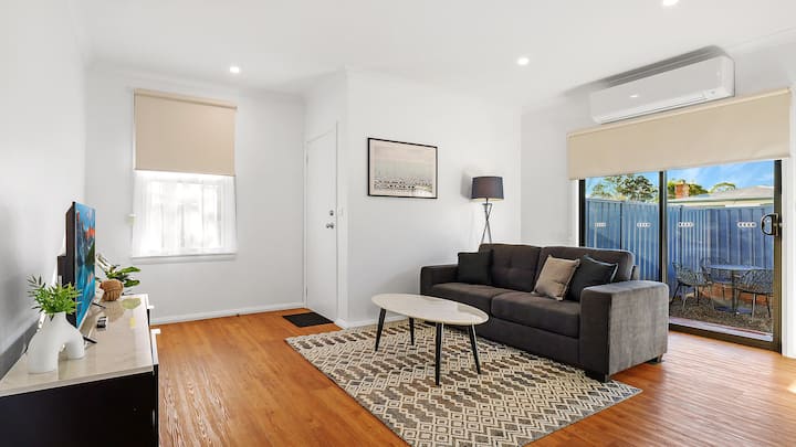 Nth Central 3bed 2bath - Split Systems Throughout! - Shepparton
