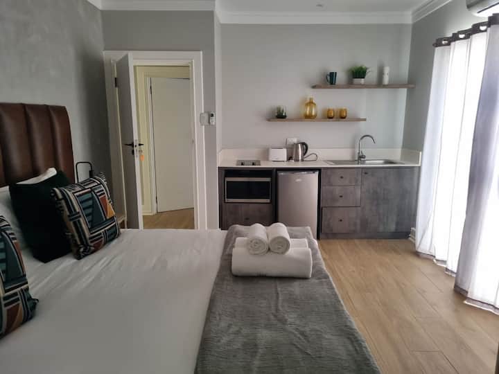 Suma's Rest Luxury King Rooms - Addo