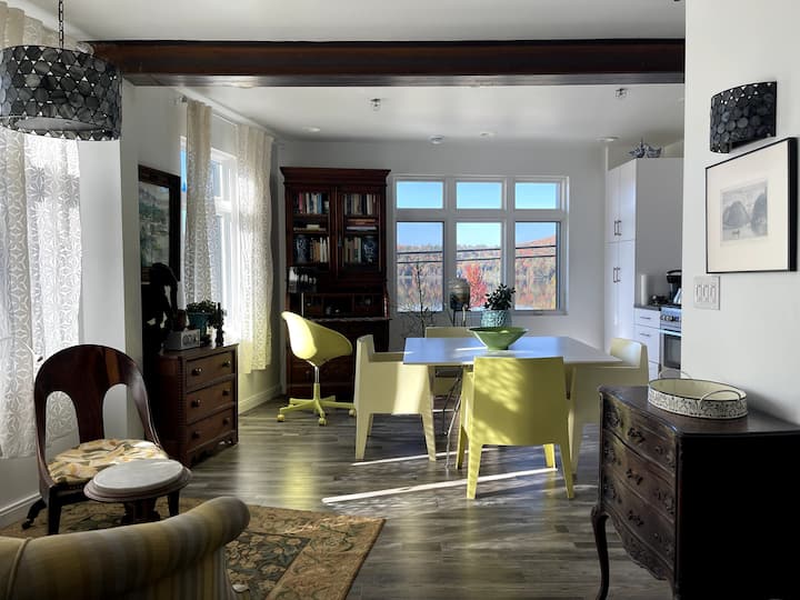 Sun-kissed Lake View Apartment - Saranac Lake