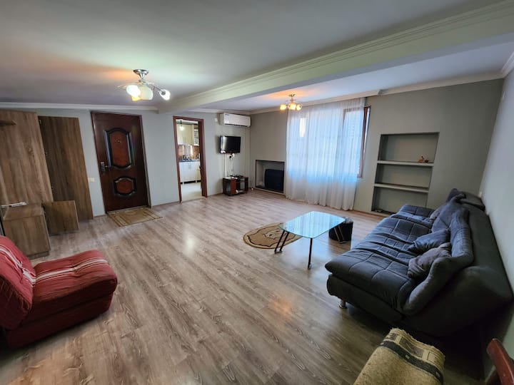 Amiran Tbel-abuseridze 9 - Batumi