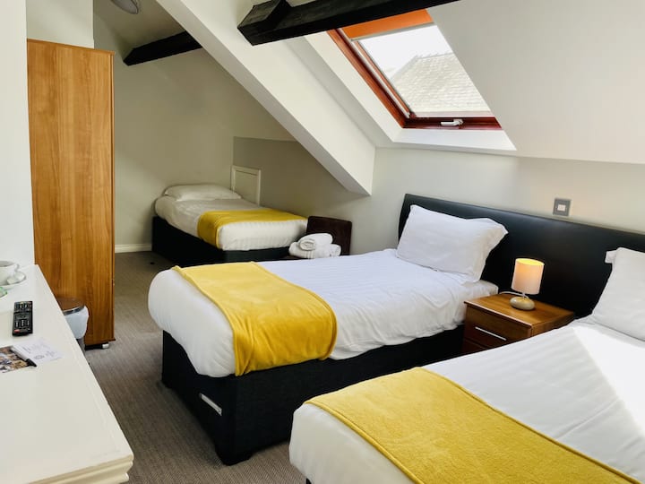 Diamond Inn- Rm5 Triple Single - Newcastle upon Tyne
