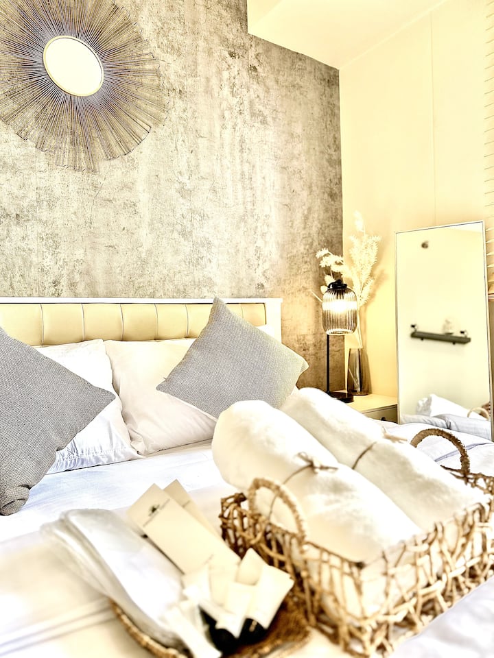 2 Bedroom | It Park | With Washer |200mbps Wi-fi - Cebu