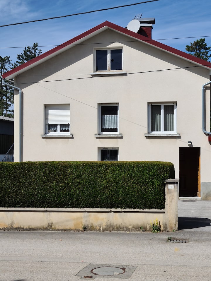 Maison De Ville Ambiance Chalet - Champagnole