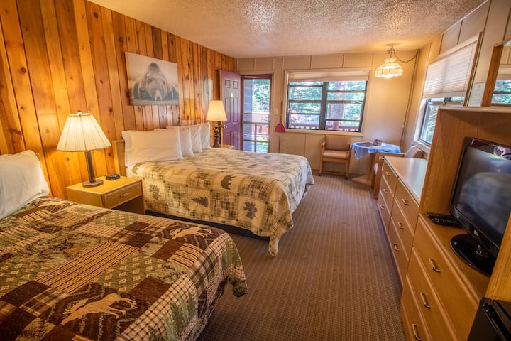 Castle Motel Room 1 - Estes Park