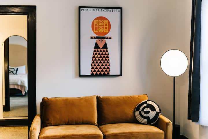 Downtown Historic Studio. Unit L. Construc. Close - Madison, WI