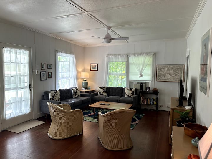 Lanikai Cottage With Guest Ohana - Kailua, HI