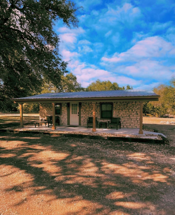 The Mockingbird Inn - Wimberley, TX