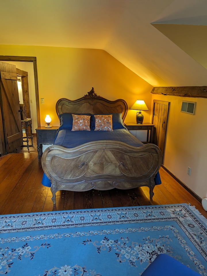 Country Charm - Cedarburg, WI