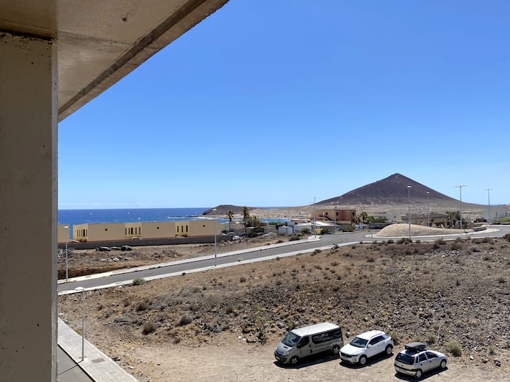 Bright 1-bedroom Apartment With Wi-fi And Parking - El Médano