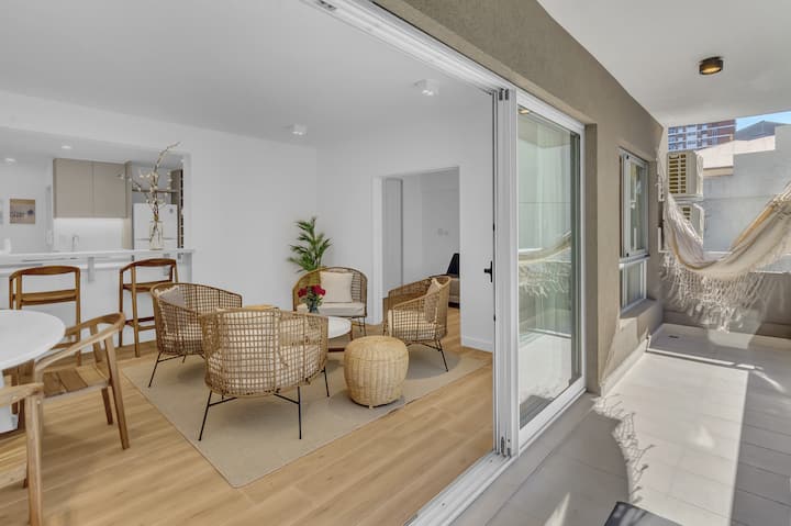 Stylish New Home 3br With Parking & Private Bbq - Buenos Aires