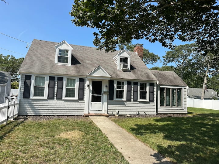 Charming 3-bedroom Buzzards Bay - Great Herring Pond, MA