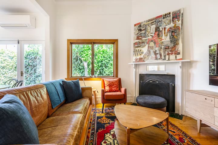 The Georgian—classic Comfort In St Kilda's Heart - St Kilda
