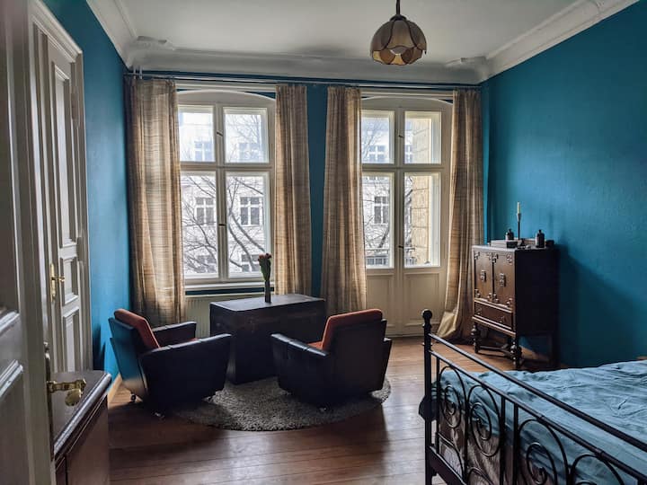Beautiful, Cosy, Stylish, Old-style Apartment - Berlin