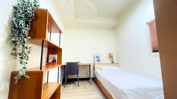 [Digital Nomad Stays]高速網路|個人工作空間|共用廚房|烘衣機 - Taipei