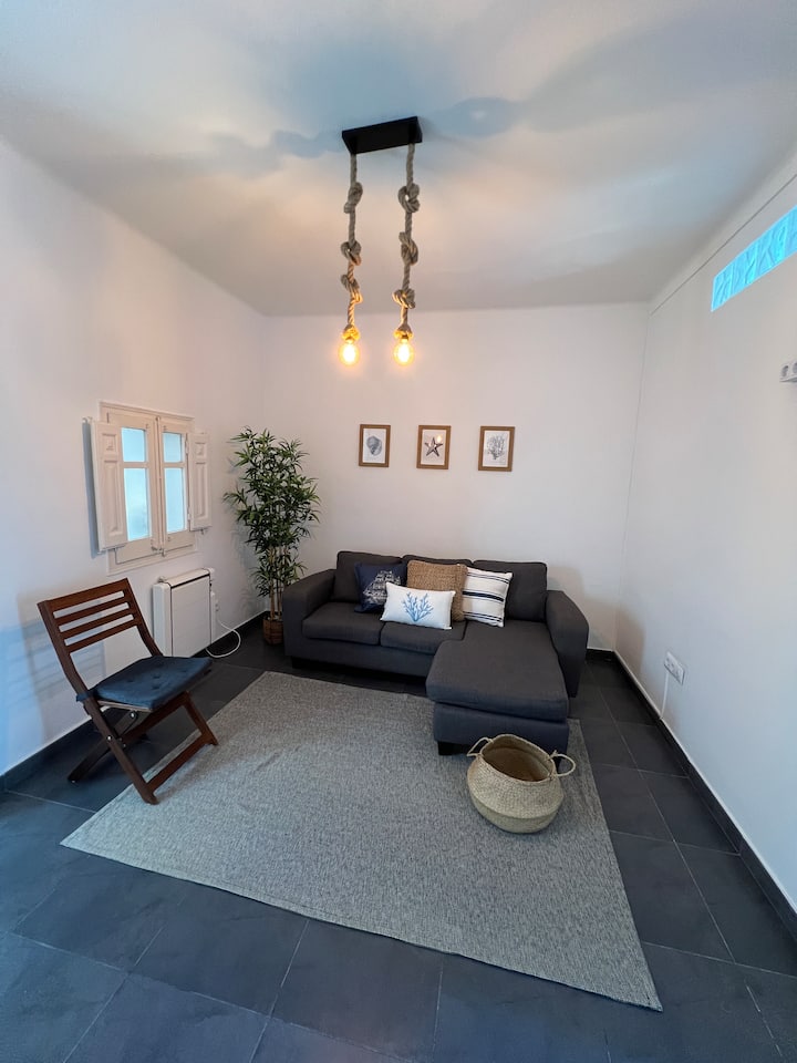 2 Bedroom Flat Near Ramblas N The Sea Min 32 Days - Barcelona