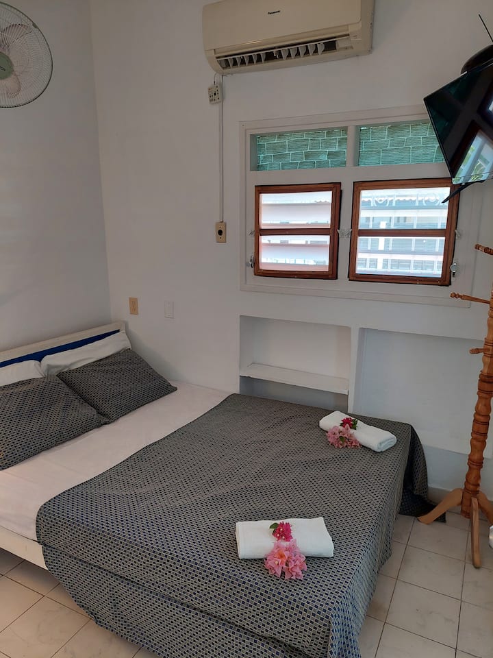 Buganvilia Village. Small Room And A Big Garden - Varadero