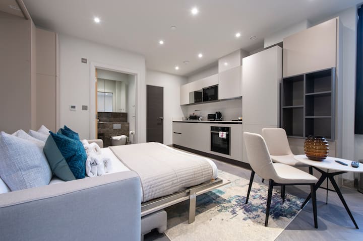 Urban Delight: Central Reading Studio - Reading