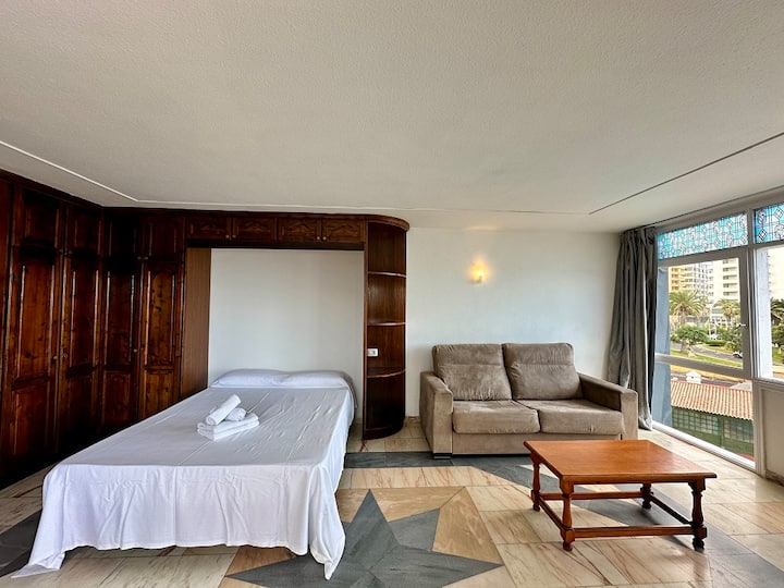 Martianez Beach Studio 207, Sea Front & Workspace - Puerto de la Cruz