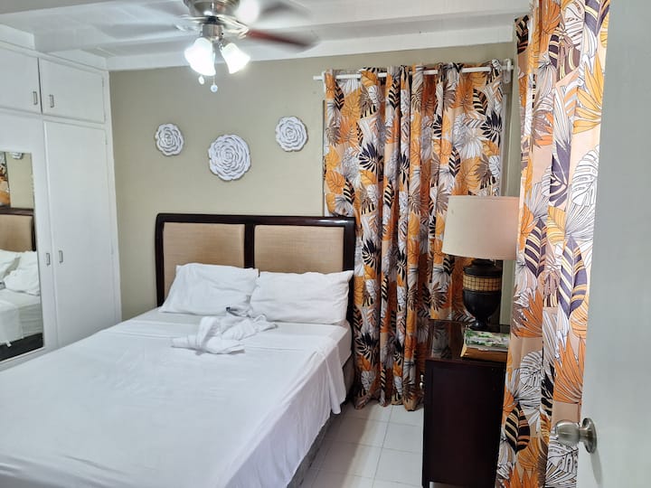 Gem 7 Min Away From Us Embassy - Bridgetown