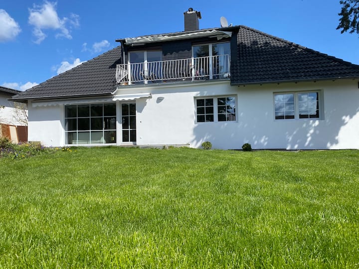 Charmantes Familienhaus, Villla - Dernau