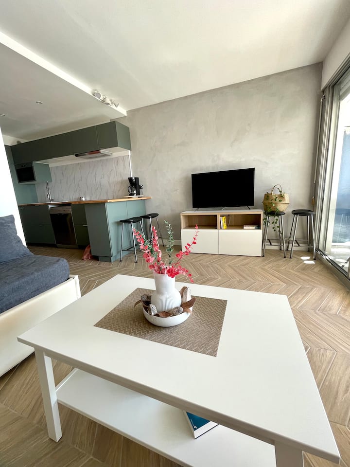 Cocon Cosy, Vue Mer Et Piscine - Antibes