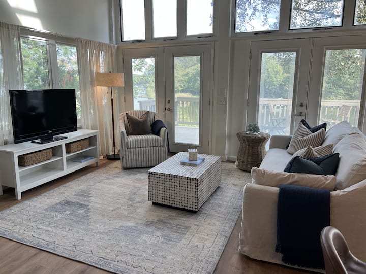 Relaxing Waterfront Apartment! - Maryland (State)