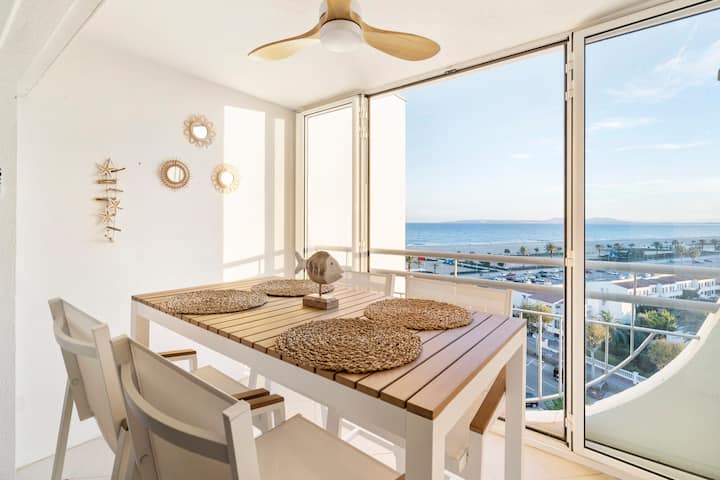 2br Beachfront Apartment With Balcony & Wifi - Empuriabrava