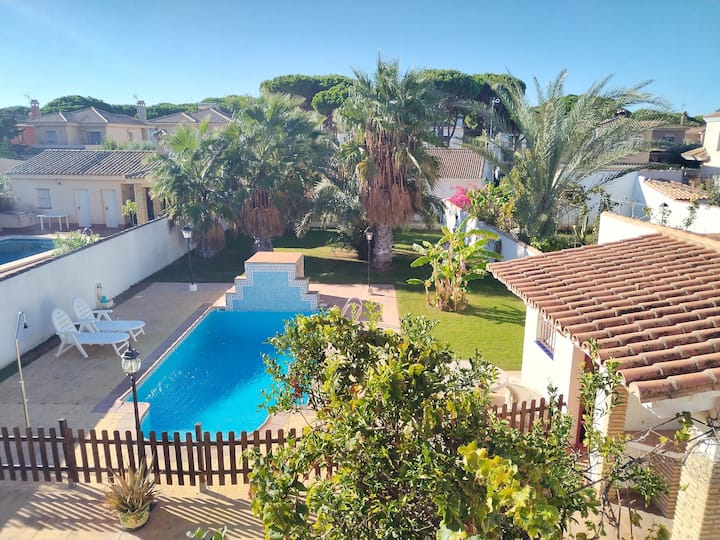Relajante Chalet Con Piscina /Bbq 2 Km De La Playa - Cádiz