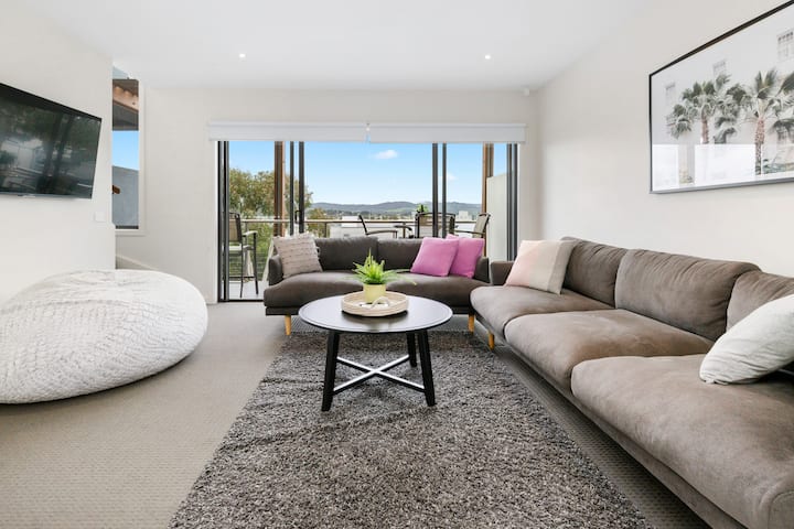 Boardwalk Villa - Mornington