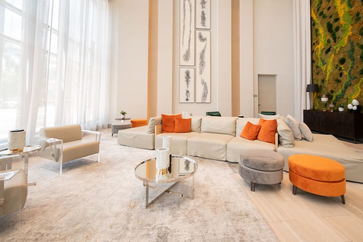 Condo En Doral - Doral, FL