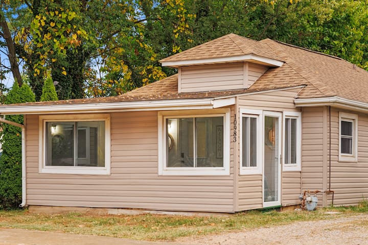 Hebron Lakehouse - Buckeye Lake State Park, Millersport