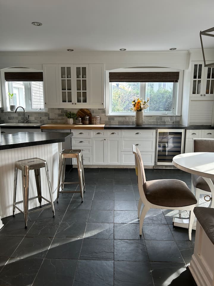 Belle Maison Spacieuse à 20 Min De Montréal - Repentigny