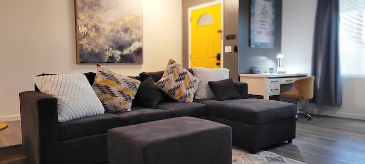 "Casa Diana"  3 Bed 2 Bath With A Heated Pool. - Glendale