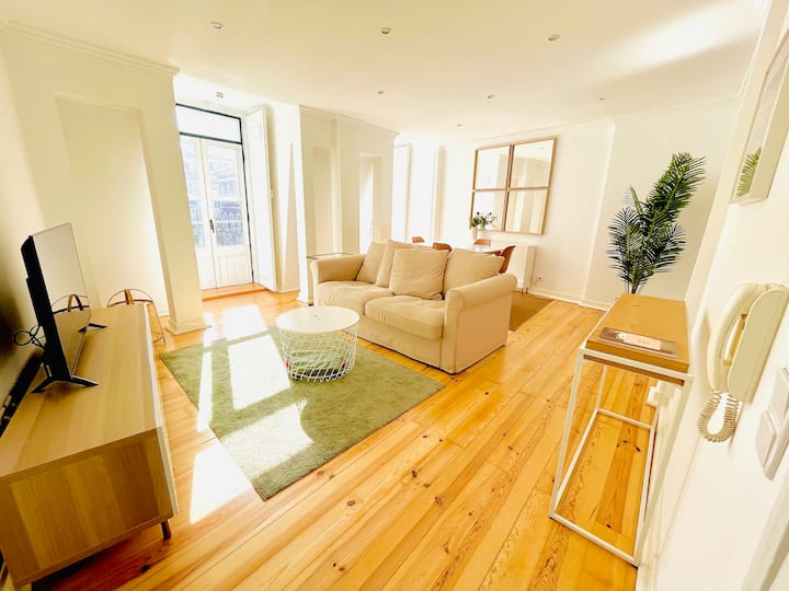 Esconderijo De Charme No Chiado - Lisbon