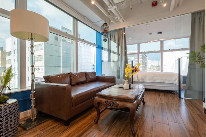 Spacious Vacation Duplex In The Heart Of Hong Kong - Hong Kong