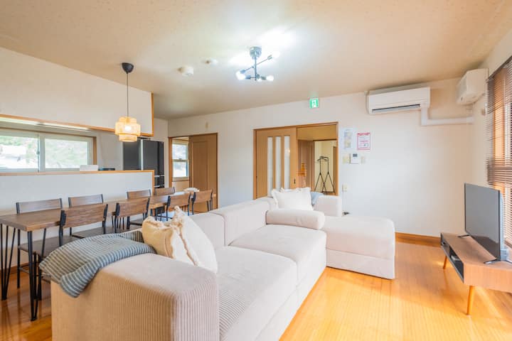 Private Inn/garage/3min To Toyasta, 10min To Onsen - Date