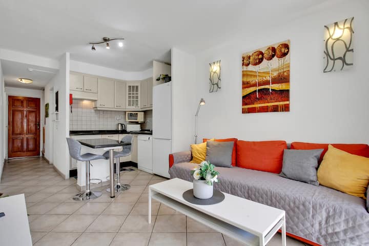 Spacious Attic In Los Cristianos - Playa de las Américas