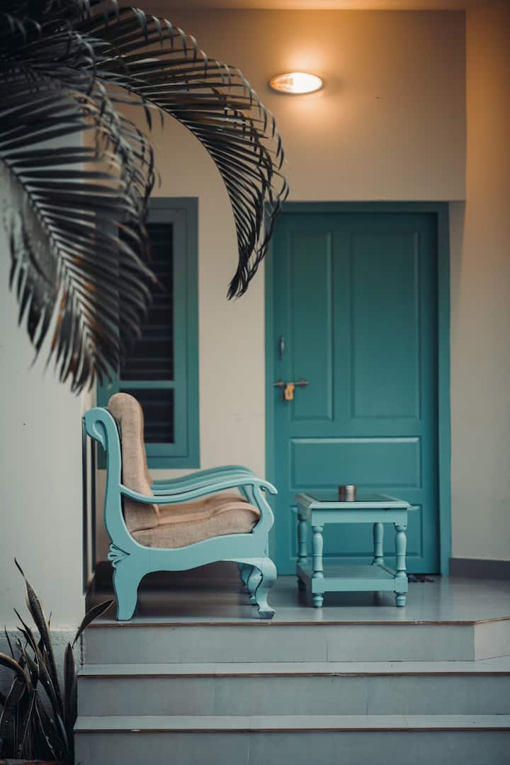 Rustic Cottage In Surf School: 5 - Varkala