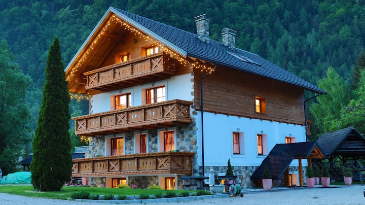 Villa Flora App5 - 4 Guests -1br - Gozd Martuljek