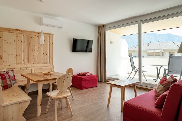 Deluxe Apartment In Lana - Lana