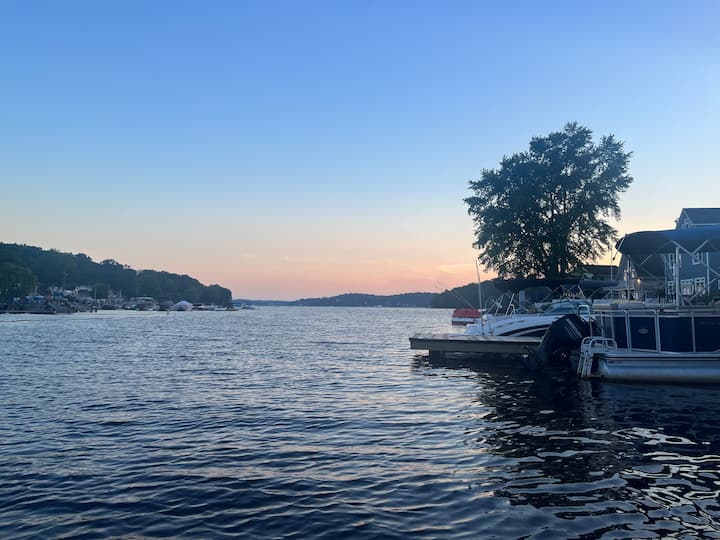 Lakeside Getaway - Hopatcong State Park, Landing