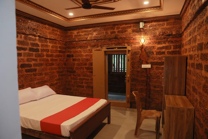 Best Heritage Home - Iritty