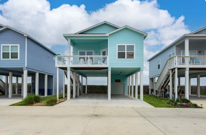 Stingray Cove Charming Coastal Cottage - Rockport