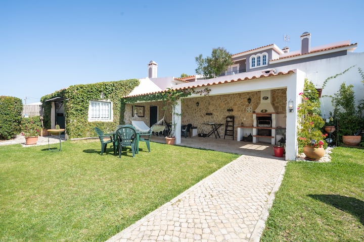 Casa Da Hera, Refuge With Garden - Ericeira