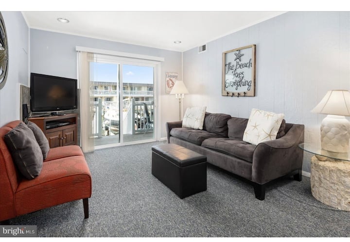 Bayfront Uptown Oc, 3 Br, Sleeps 9 - Ocean City, MD