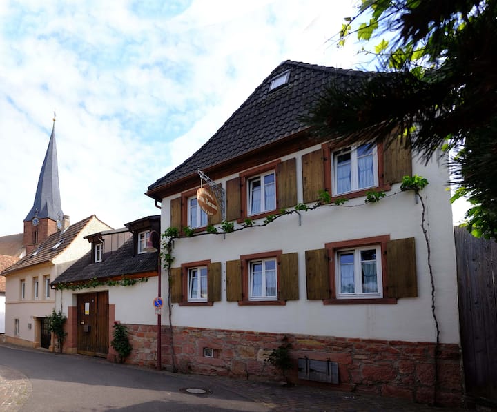 Fewo 1 Im Gästehaus "Zum Dreher" - Rhodt unter Rietburg
