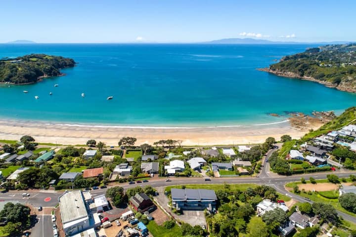 Oneroa Bay Villas - Waiheke Island